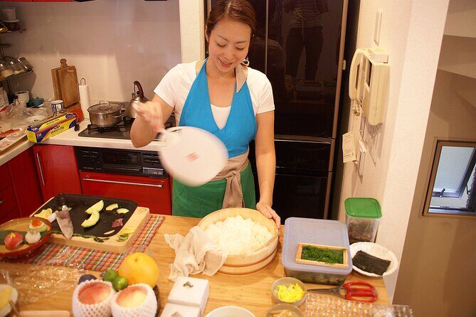 Sushi, Bento or Gyoza Class in Tokyo with Miki + Transfers - Key Points