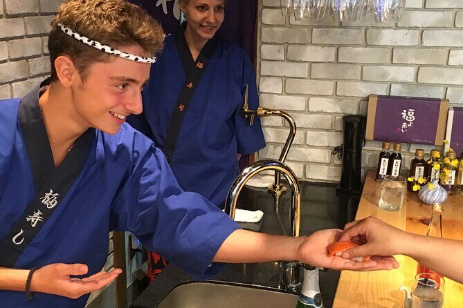 Sushi Chef class and Hot Spring Bath nearby Mt. Fuji - Key Points