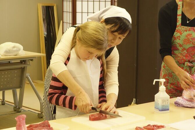 Sushi Making Experience In front of TokyoTower - The Bottom Line