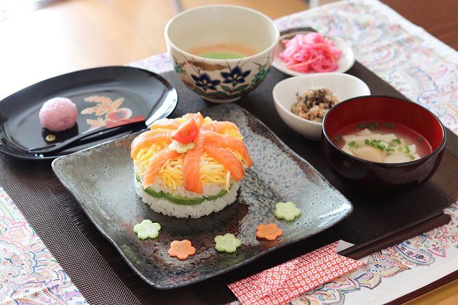 Sushi or Traditional Japanese Cuisine in a Kyoto Home with Emika - The Value of the Experience