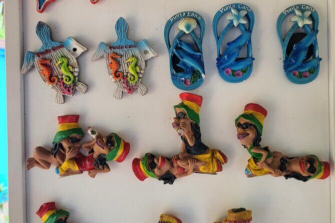 Suvenirs shopin - Discovering Authentic Dominican Souvenirs in Punta Cana