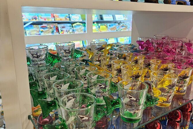 Suvenirs shopin - An In-Depth Look at the Souvenir Shop Tour in Punta Cana
