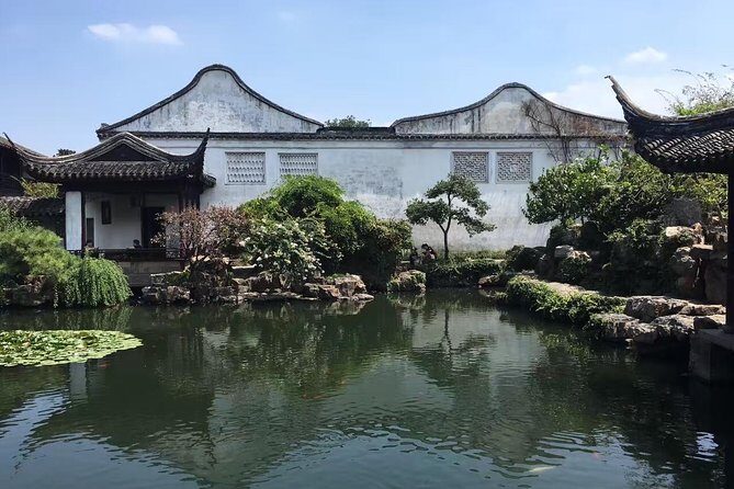 Suzhou Private Tour from Shanghai of Master-of-Nets Garden and Cruise in Tongli - Detailed Breakdown of the Itinerary