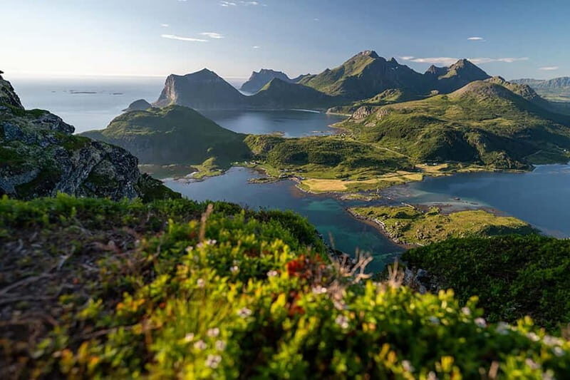 Svolvær: Guided Hike with Snacks - Who Will Love This Experience?