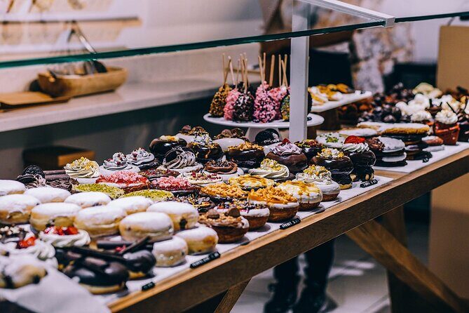 Sweet Tasting & Stories Small Group Tour - Key Points