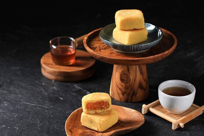 Sweets to Streets: 6Hr Taipei Adventure with Pineapple Cake DIY - Transportation and Comfort