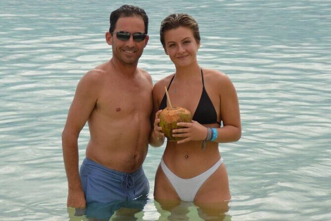 Swimming Pigs & Tour with Transportation to Rose Island - Pricing and Value