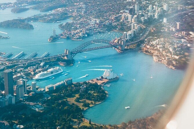 Sydney Arrival or Layover Private Sightseeing Tour - Starting with Bondi Beach – A Coastal Icon