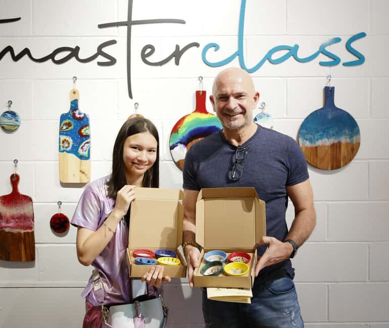 Sydney: Ceramic Plates & Bowls Paint and Sip Classes - Introduction