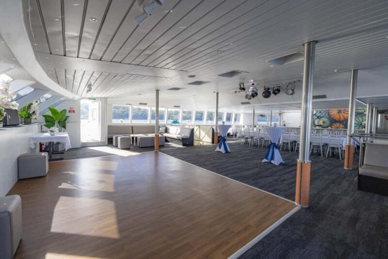 Sydney: Elvis Tribute Show Harbour Cruise with Buffet - FAQ