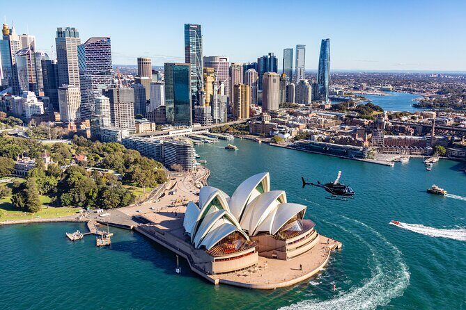 Sydney Grand Tour by Helicopter - The Authentic Experience of Pilot Commentary