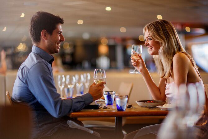 Sydney Harbour Sunset Dinner Cruise from Circular Quay - An In-Depth Look at the Sydney Harbour Sunset Dinner Cruise