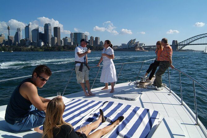 Sydney Harbour Unique Cruise Including Lunch - Sydney Harbour Unique Cruise Including Lunch: A Sea of Authenticity and Style