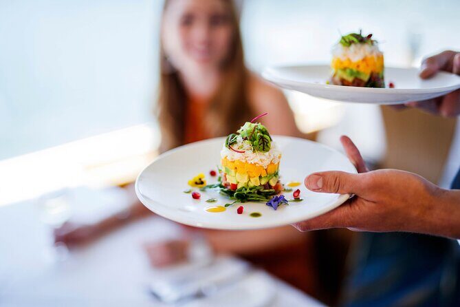 Sydney: Harbour View Lunch Cruise from Darling Harbour - An Introduction to the Experience