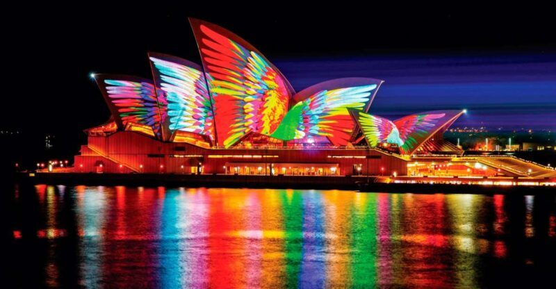 Sydney: Intimate Vivid Harbour Cruise with Canapes - An In-Depth Look at the Experience