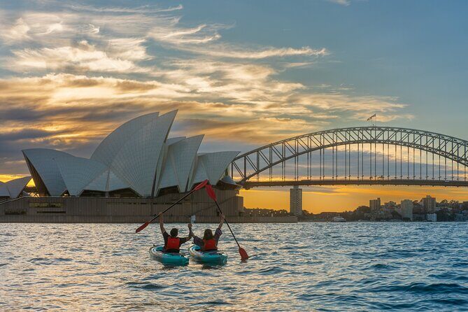 Sydney LED Lit Kayak Tour of the Opera House and Bridge - An Insider Look at the Sydney LED Lit Kayak Tour
