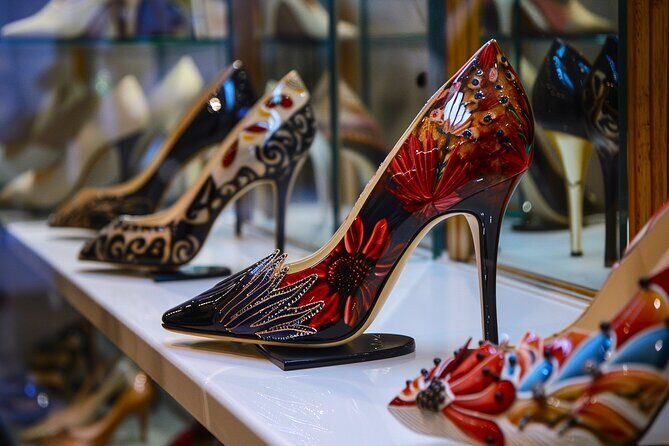 Sydney Local Fashion Designers Shopping Tour with a Stylist - Key Points