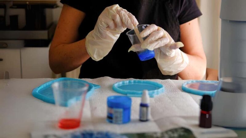 Sydney: Resin Art Classes - Cheeseboards & Coasters - How the Resin Art Class Works