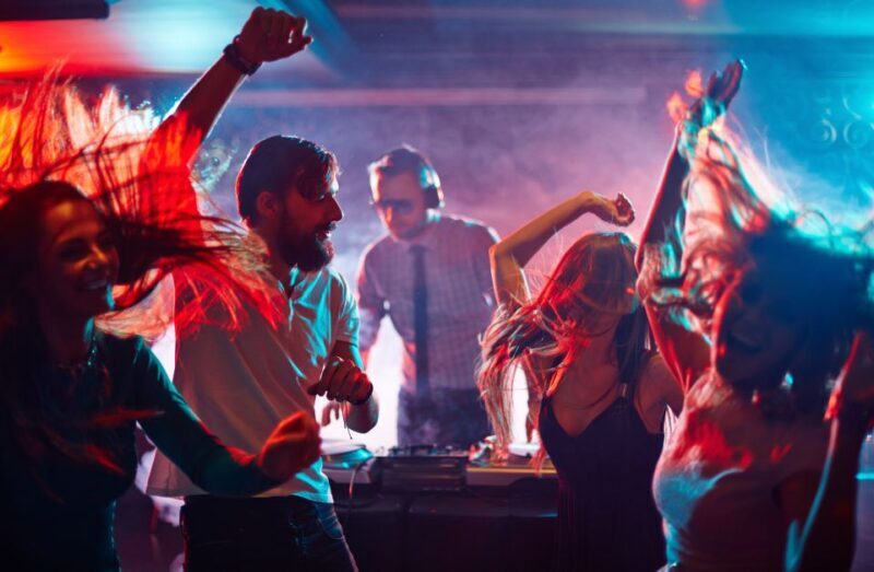 Sydney: Retro Party Cruise in Sydney Harbour with Snacks - Value and Pricing