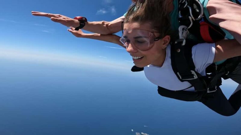Sydney, Shellharbour: 15,000ft Tandem Beach Skydive - A Closer Look at the Experience