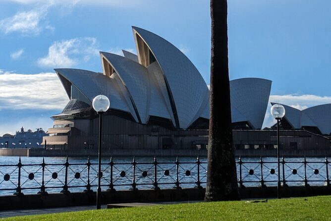 Sydney, The Rocks, Watsons Bay, Bondi Beach FULL DAY PRIVATE TOUR - Who Should Book This Tour?