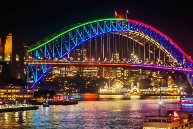 Sydney: Vivid Harbour Cruise with Canapes - Key Points