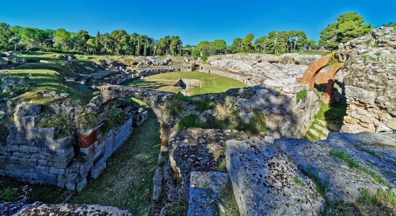 Syracuse: Greek Theater and Neapolis sunset tour - The Experience in Context