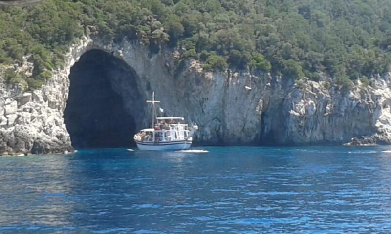 Syvota & Blue Lagoon cruise with BBQ and beach stop - Key Points