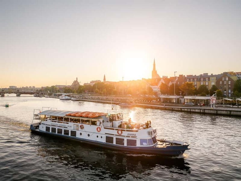 Szczecin: cruise around the port - An Introduction to Szczecin’s Water Experience