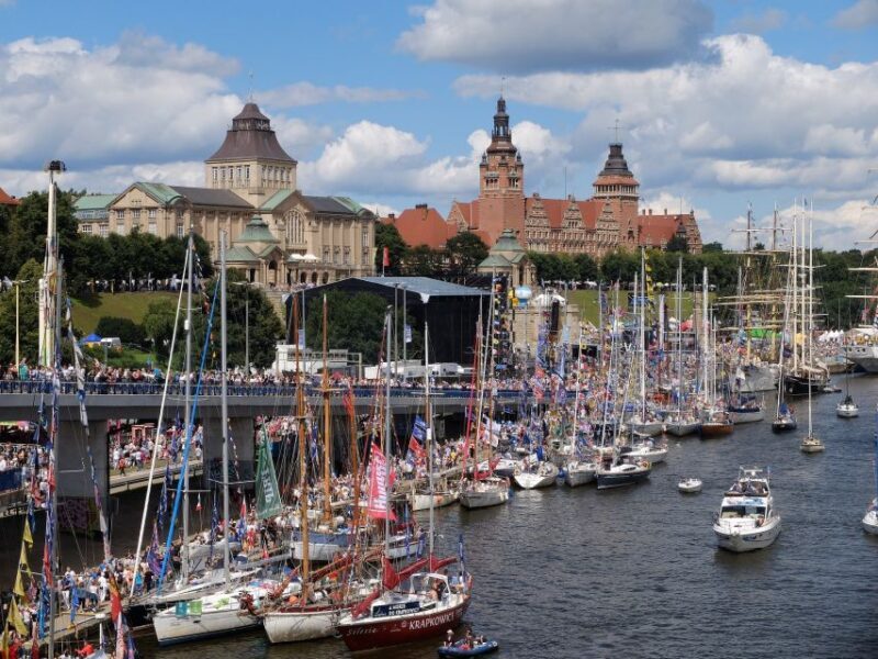 Szczecin: Old Town Highlights Private Walking Tour - The Value of a Guided Tour in Szczecin