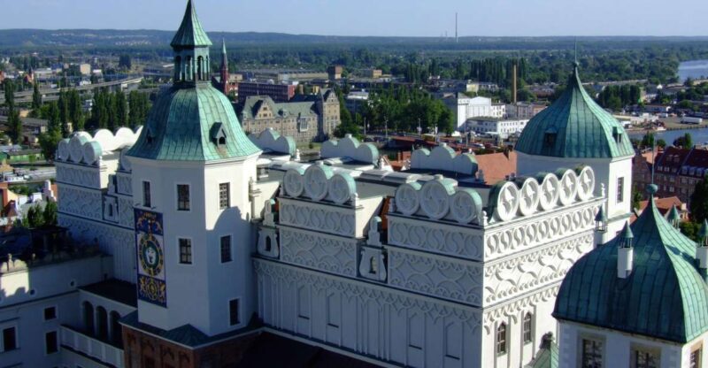 Szczecin: Old Town Highlights Private Walking Tour - Frequently Asked Questions