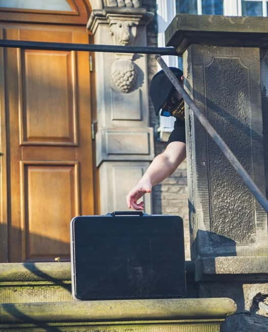 Szczecin: Spy-Themed Walk & Game with Host/Guide - A Closer Look at the Experience