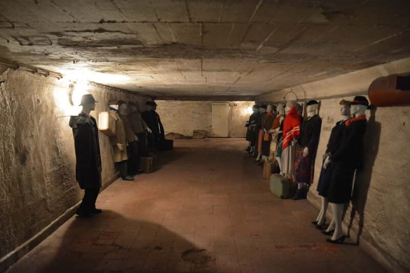 Szczecin Underground Routes and Old Town Private WalkingTour - Key Points