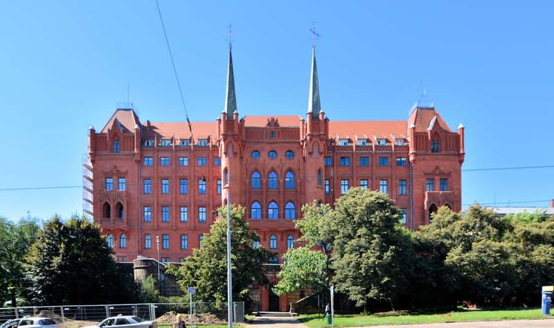 Szczecin Underground Routes and Old Town Private WalkingTour - Price and Value