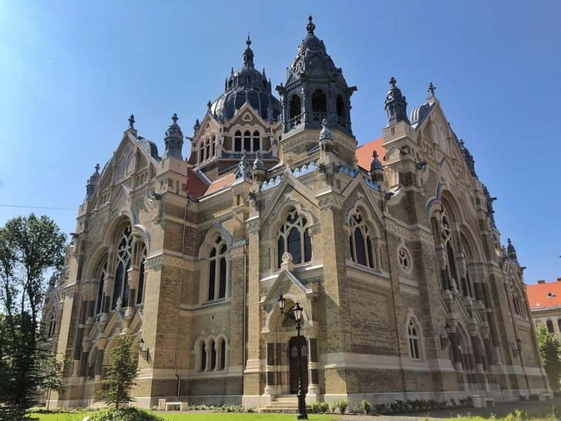 Szeged: Private Guided Walking Tour with a Local - Who Should Consider This Tour?