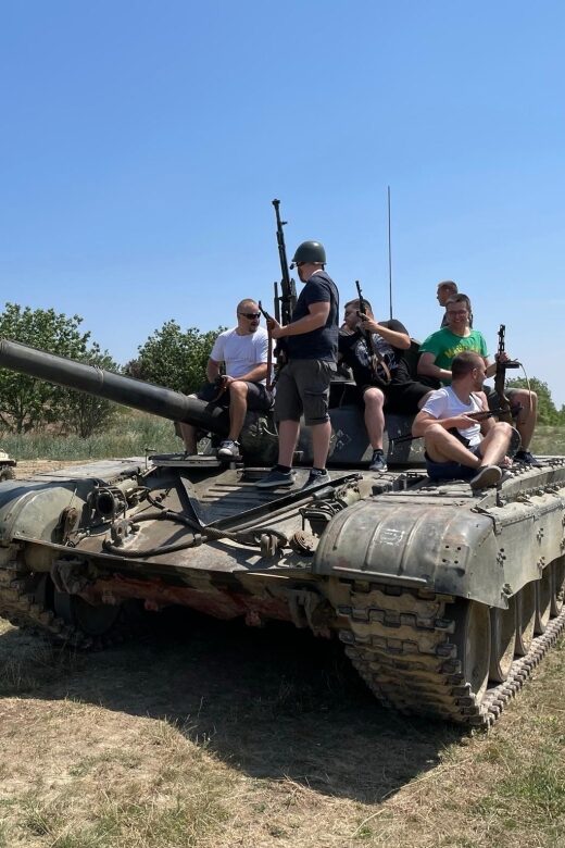 T-72 Tank Driving Heavy Metal Experience - The Tank: A Historical Powerhouse