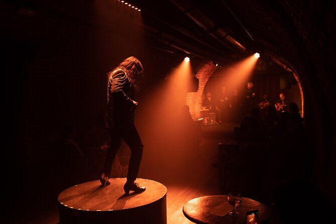 Tablao Flamenco Show La Carmela in Madrid with a Drink - The Experience on Offer