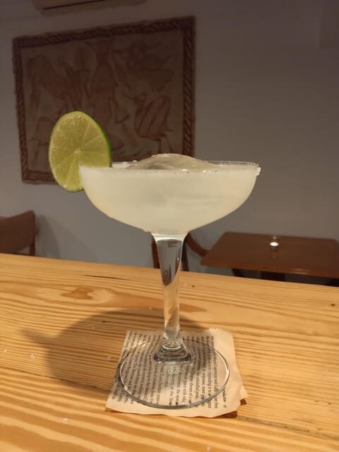 Table Zero: Cocktail Night in Style with Tapas Included - Tapas and Food Pairing: Savor the Flavors