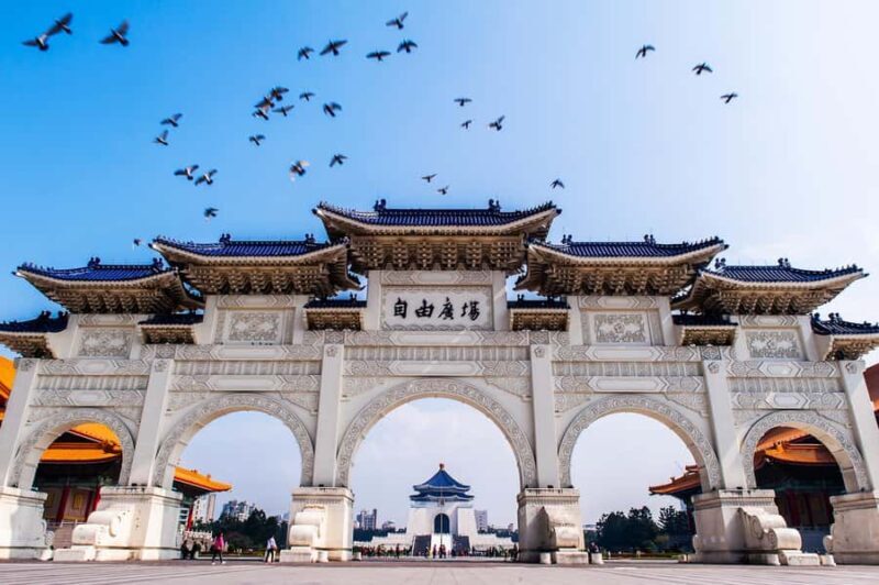 Taipei: City Highlights Tour with Taipei 101 Observatory - Key Points