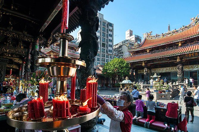 Taipei City Night Tour (3.5 hours) - What Travelers Can Expect from the Experience