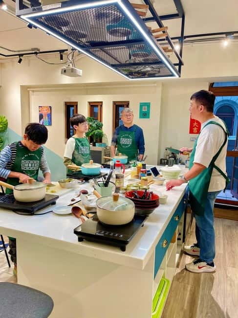 Taipei: Cooking Class & Market Adventure Historic Dadaocheng - Key Points
