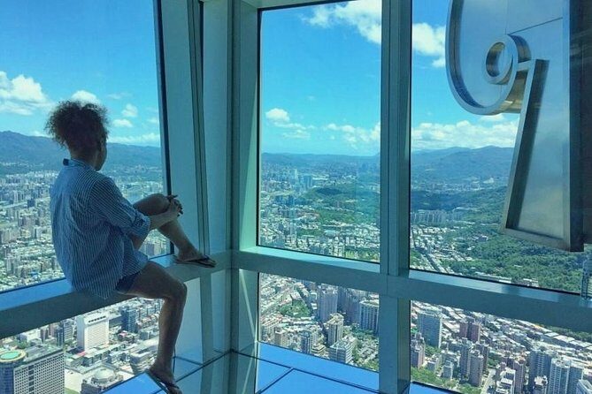 Taipei Day Tour including Taipei 101, Din Tai Fung and Hot Spring Experience - Key Points