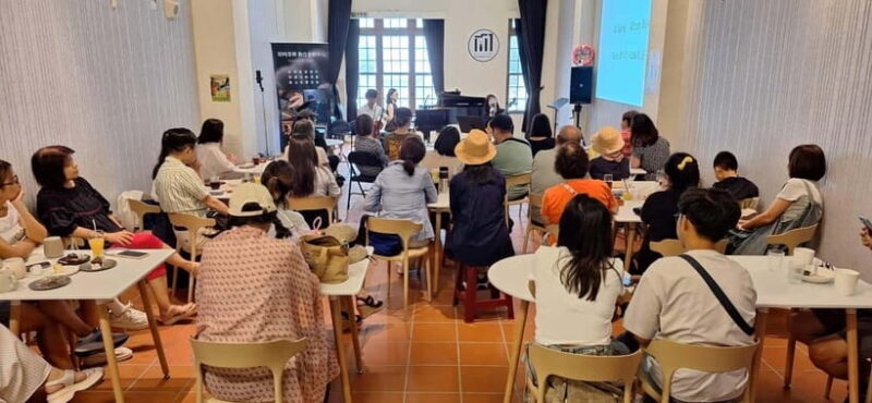 Taipei: Echoes of Taiwan Music Show with Wine - An In-Depth Look at the Musical Journey