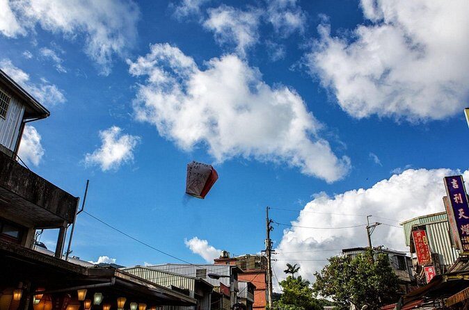 Taipei: Jiufen Pingxi Half Day Tour - FAQ