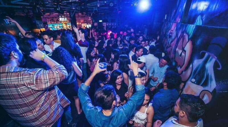 Taipei Nightlife: Taipei Pub Crawls (2 Different Routes) - Key Points