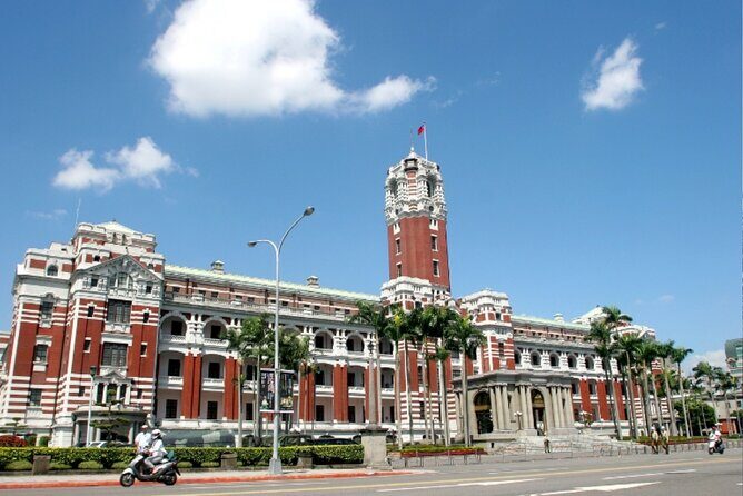 Taipei Scavenger Hunt and Sights Self-Guided Tour - Authentic Traveler Feedback