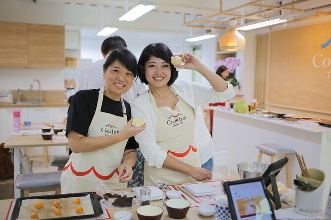 TAIPEI Ximen | Pineapple Cakes DIY Baking Experience with Giftbox - Key Points