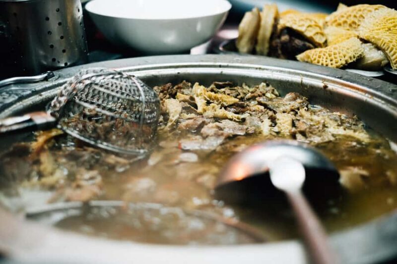 Taipei: Yansan Night Market Food Tour with Tastings - Who Should Consider This Tour?