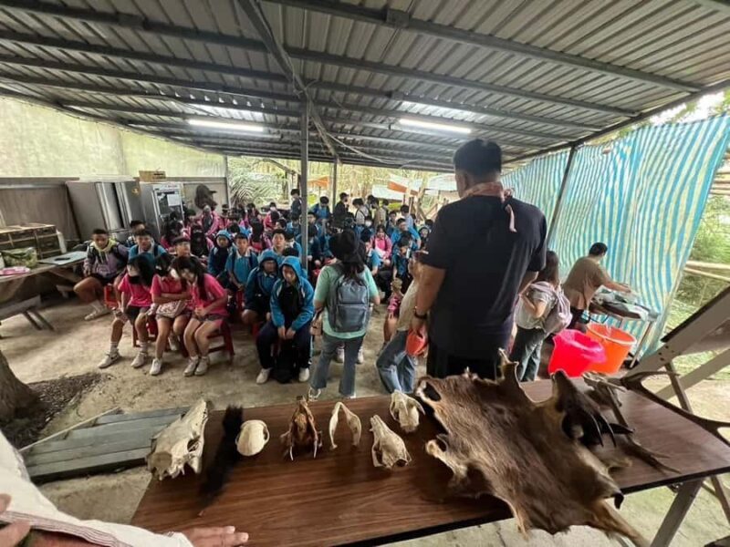 Taiwan: Indigenous Hunter Program and Sightseeing in Wulai - FAQs