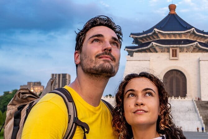 Taiwan Taipei: VIP Photoshoot with Taiwan Photographer - Key Points